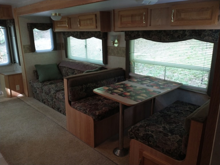 Private Camper / Near Summersville Lake & Gauley River , Great For Rafters - West Virginia