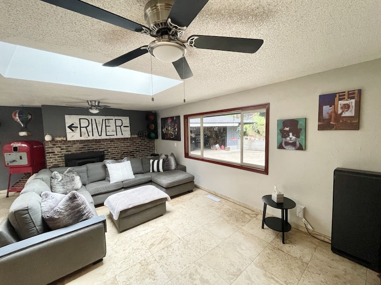 Gem River House - Washington