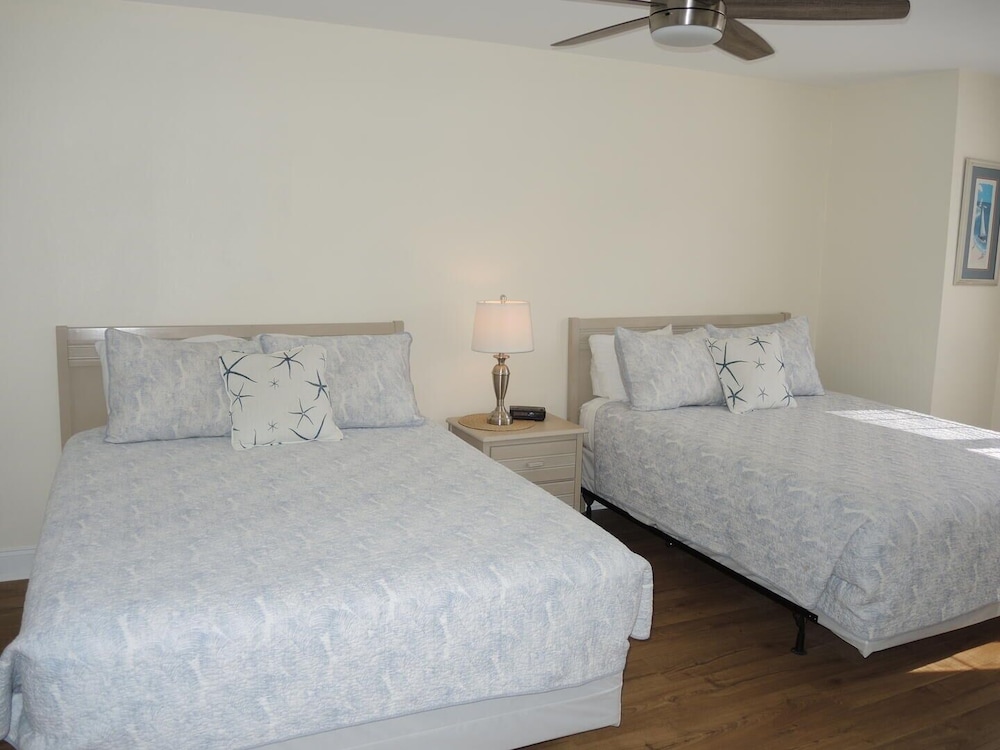 1204 2 Bedroom Villa By Redawning - Sunset Beach, NC