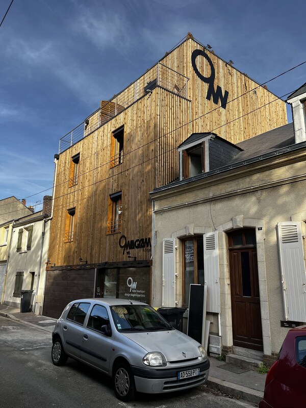 9wagram Hôtel - Le Mans