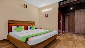 Quarto Deluxe | Secretária, ferro/tábua de engomar