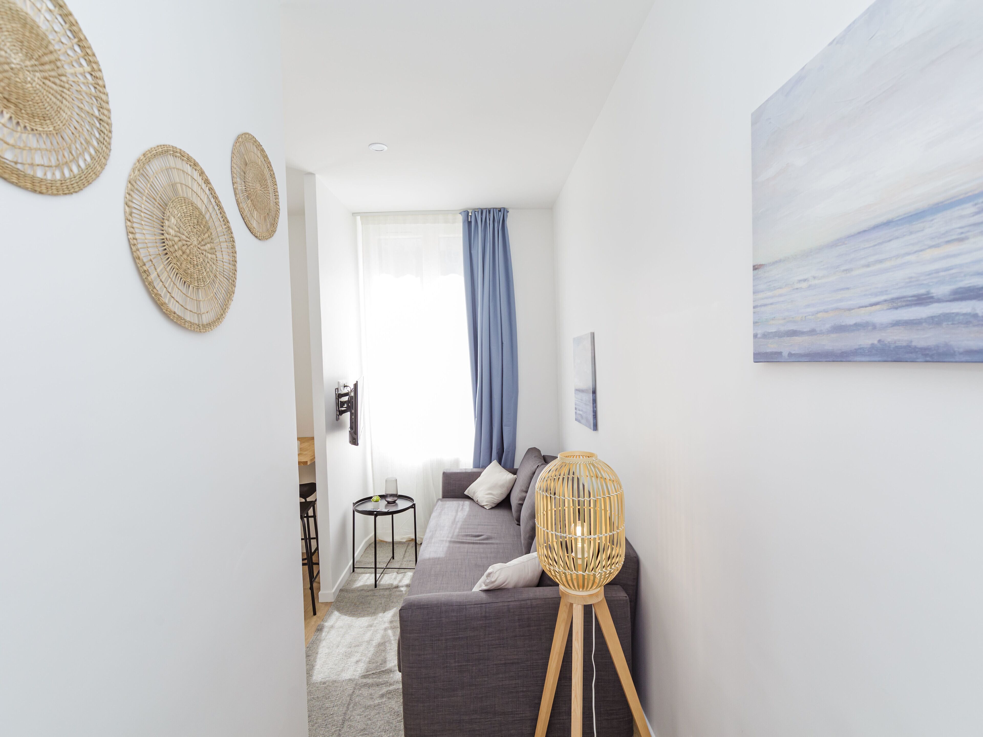 Nice 23 M² Bright And Renovated   Courtyard Side - Suresnes