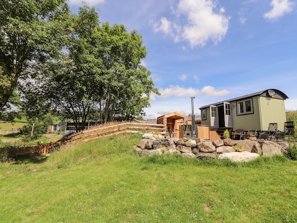 The Moorhen Retreat - West Midlands