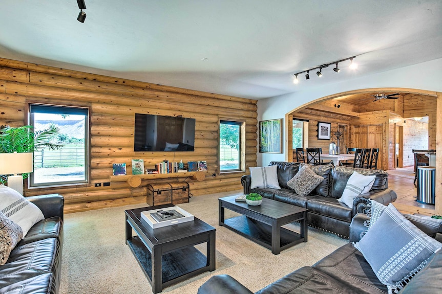 Clifton Retreat W/ Breathtaking Mt Backdrop! - Palisade, CO