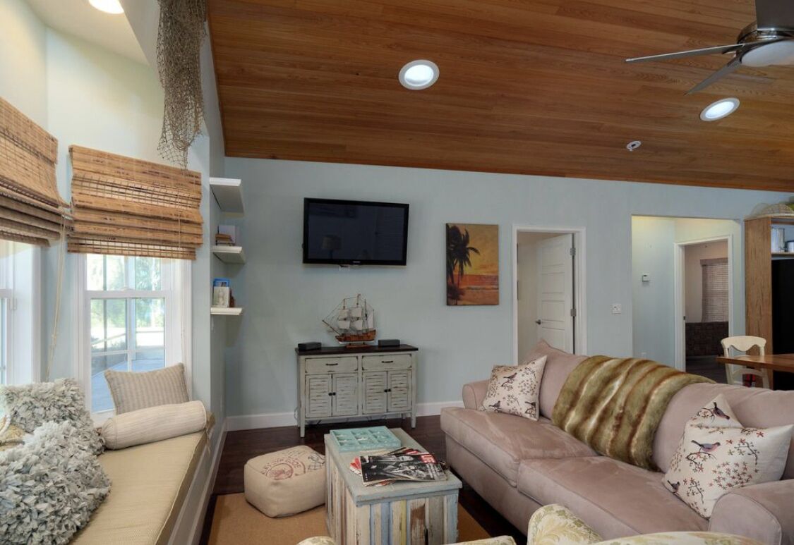 Perfect Lakefront Getaway On Clear Deep Private Lake 20 Min From Gainesville - Hawthorne, FL