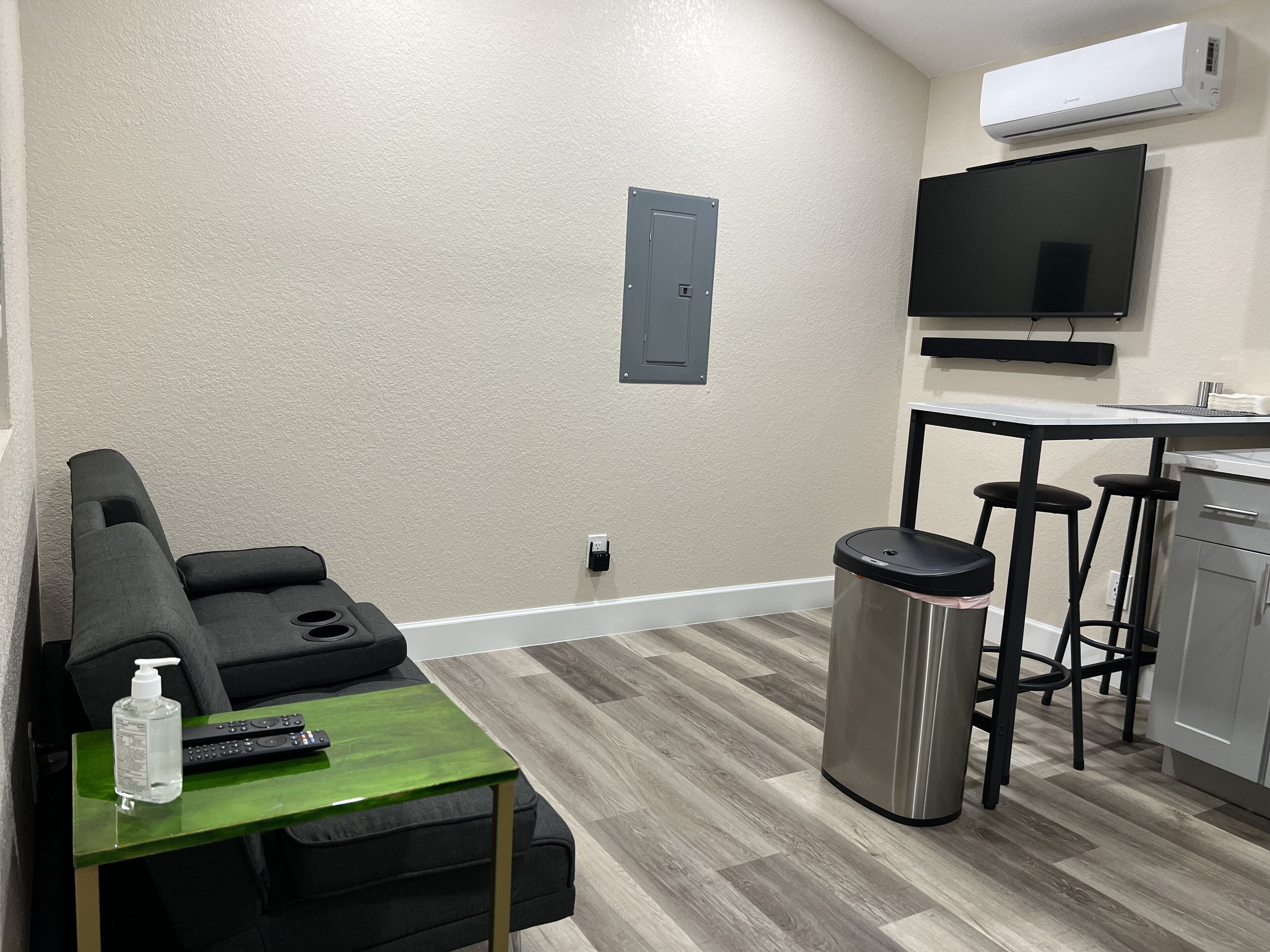 Lovely And Cozy Tiny House - Lakeland, FL