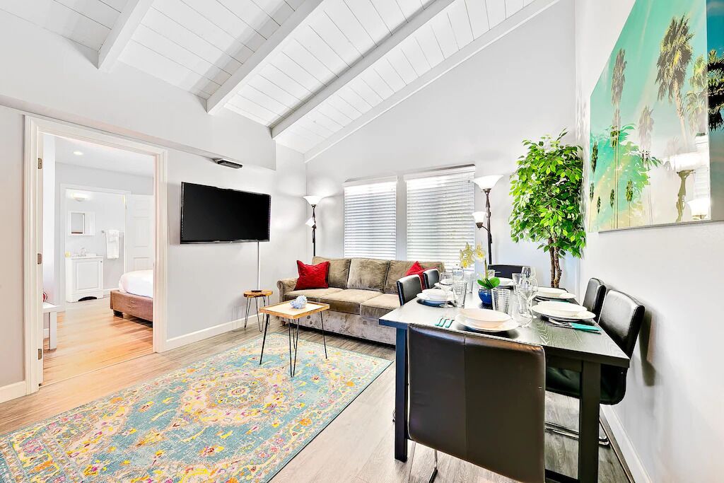 4 Bedroom Across From The Beach And Boardwalk - Huntington Beach, CA