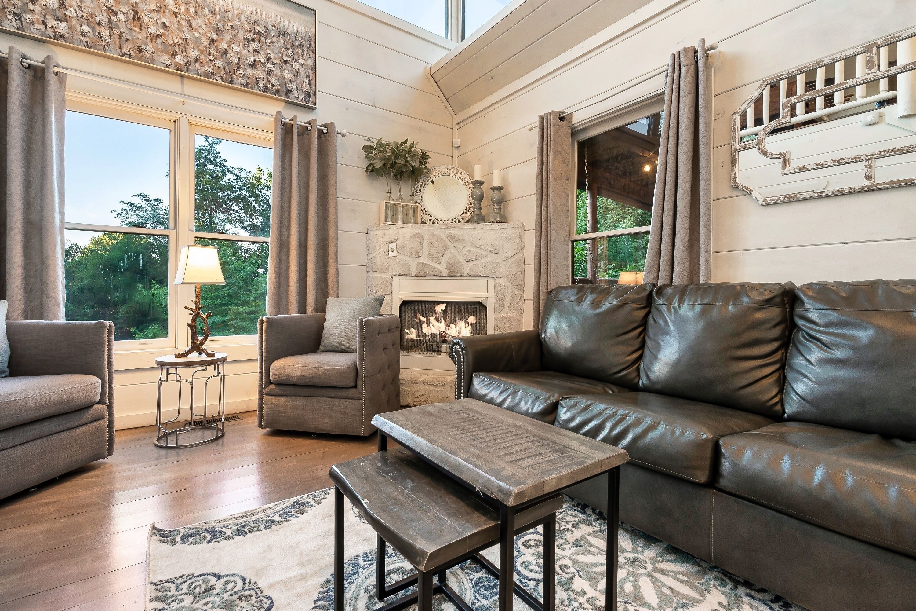 4mi To Pigeon Forge, 8mi To Gatlinburg! Games & Private Hot Tub! Pup-friendly! - Gatlinburg, TN