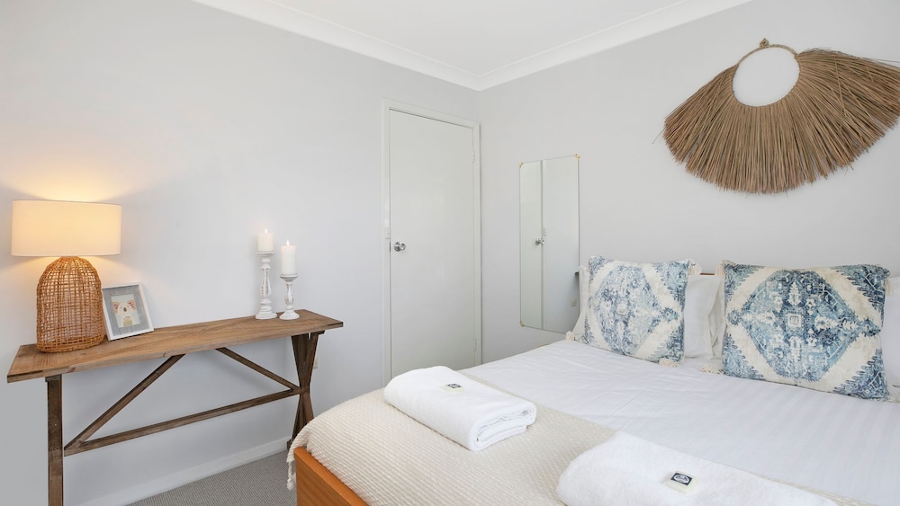 Hillside Farm — Stay 5, Pay 4 - Bowral