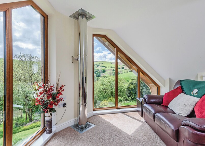 Outstanding Open Plan Two Storey Lodge. - Wales