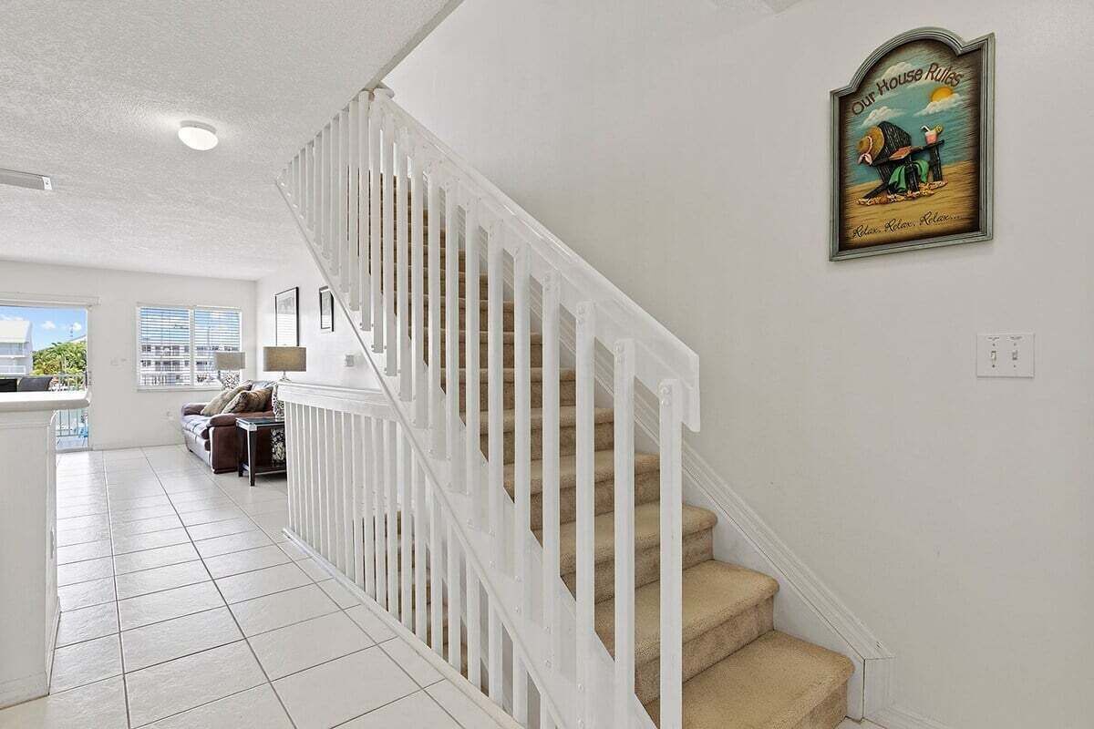 Flip Flop Inn ~ Waterfront Townhome With Pool - Key Colony Beach, FL