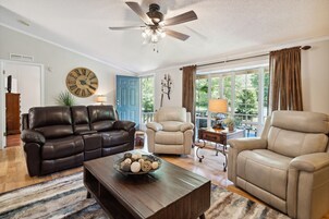 Casa, 4 quartos | Área de estar | Smart TV, serviços de streaming