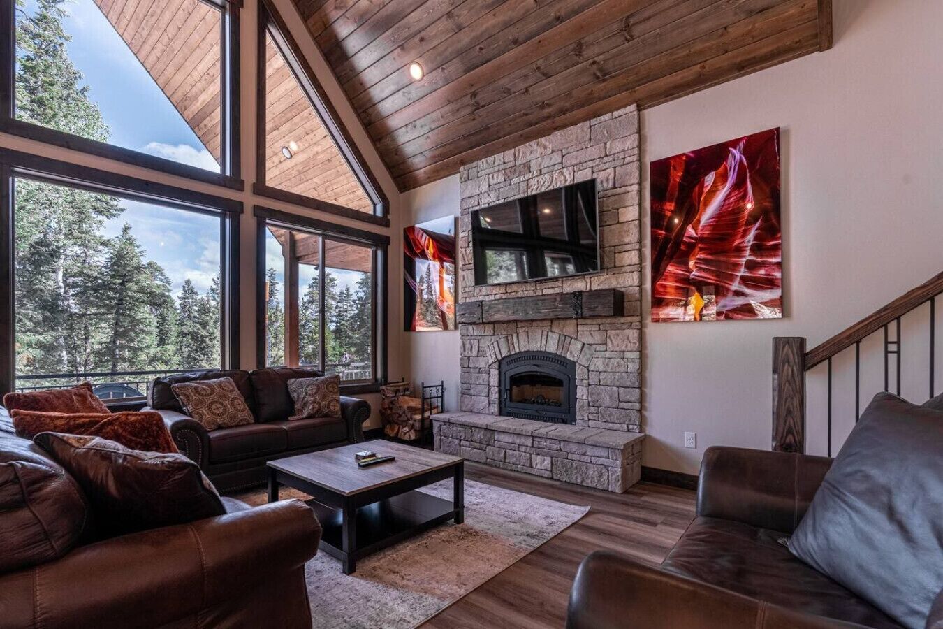 Gorgeous New Cabin In Quiet Neighborhood- Hot Tub, Fire Pit, Foosball Table. Optional Spa Room And Gym Room - Zion National Park