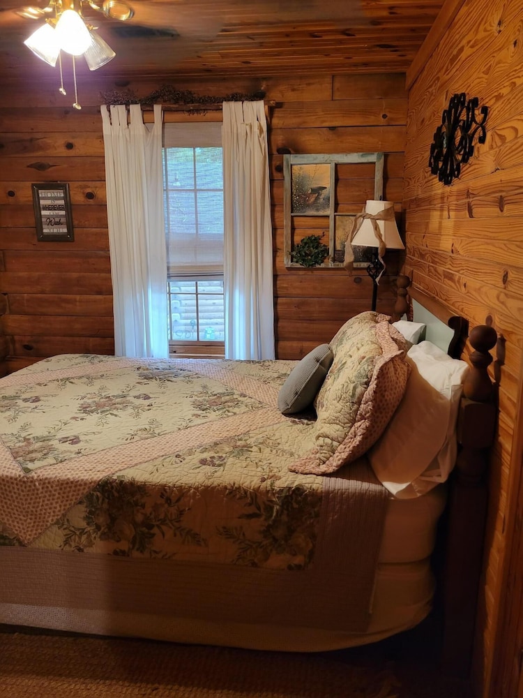 Cabin #9 The Spruce-log Cabin On Table Rock Lake - Table Rock Lake