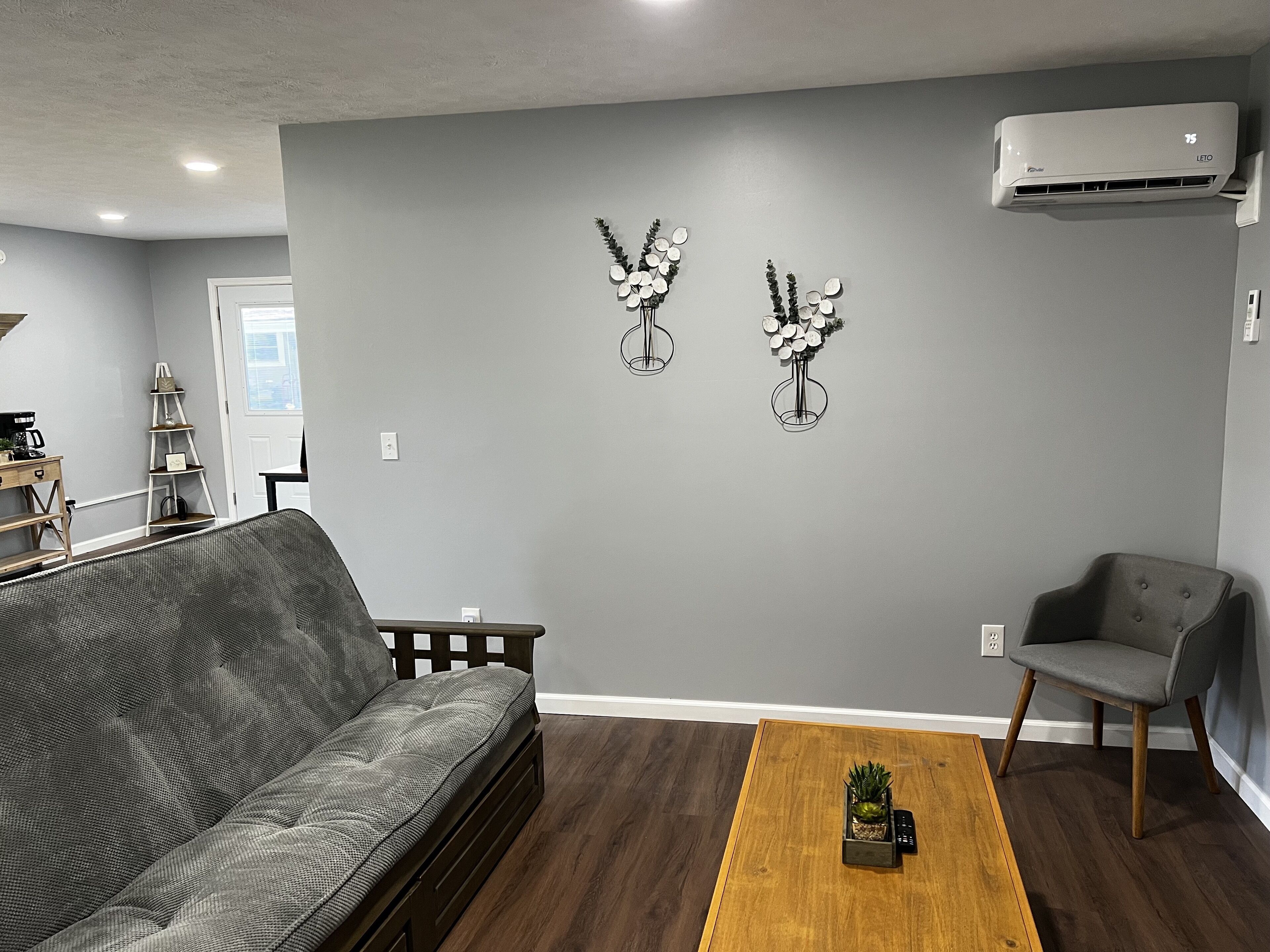 Conveniently Located Private Guesthouse In Wears Valley - No Cleaning Fees! - Pigeon Forge, TN