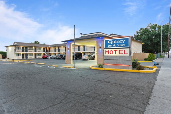 Quincy Inn And Suites - Washington