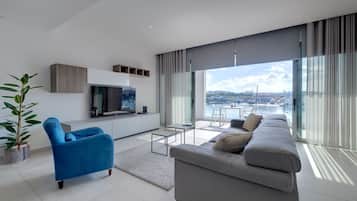 Televisor de 44 polegadas com canais por cabo