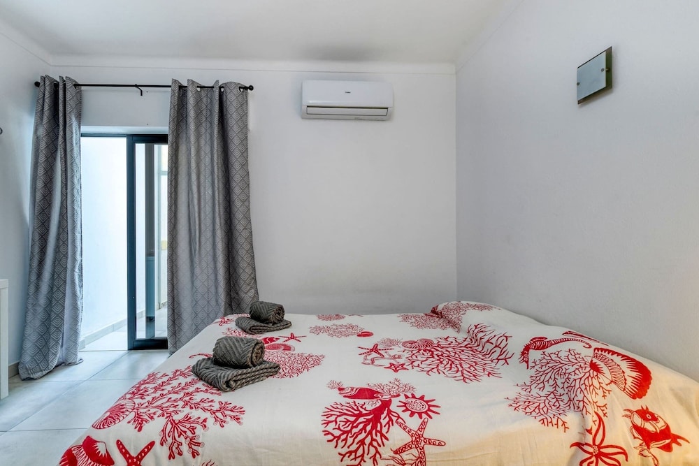 Azula Bright And Airy 2 Bedroom Apartment With Pool - Lagoa