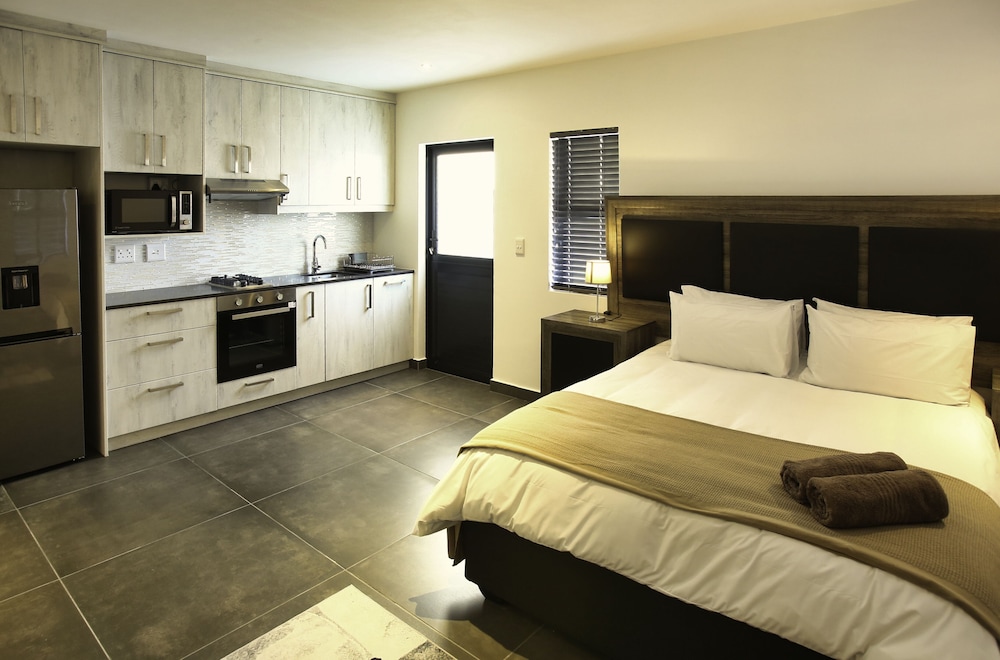 Dalton's, Langebaan 10-sleeper - Langebaan