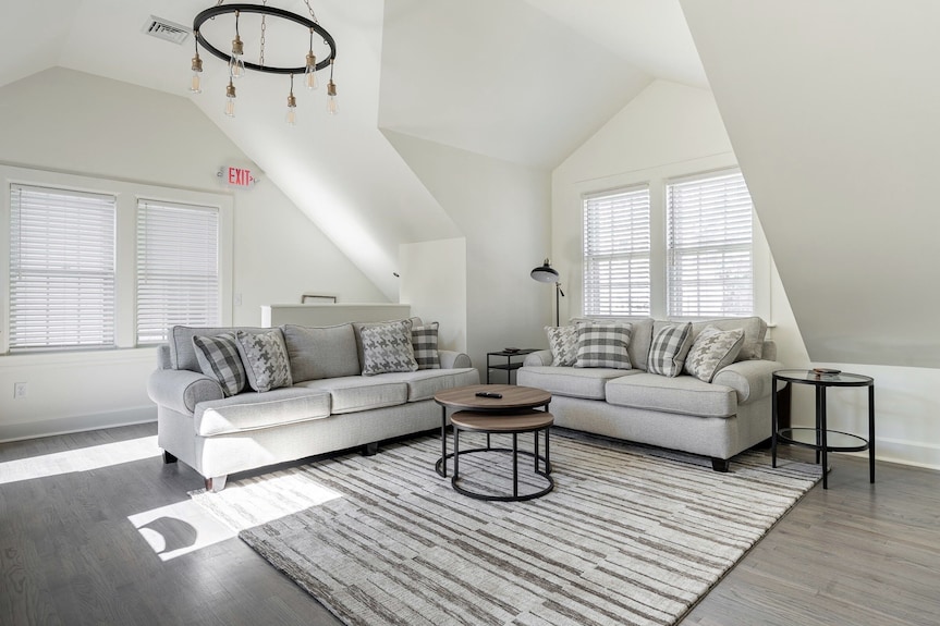 51 Church Street, Lenox Ma - One Bedroom Unit - Lenox, MA