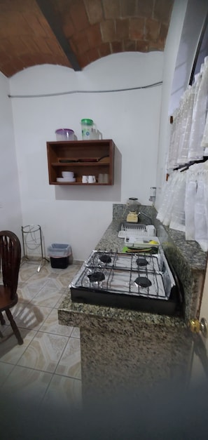 Roupa de cama fornecida 