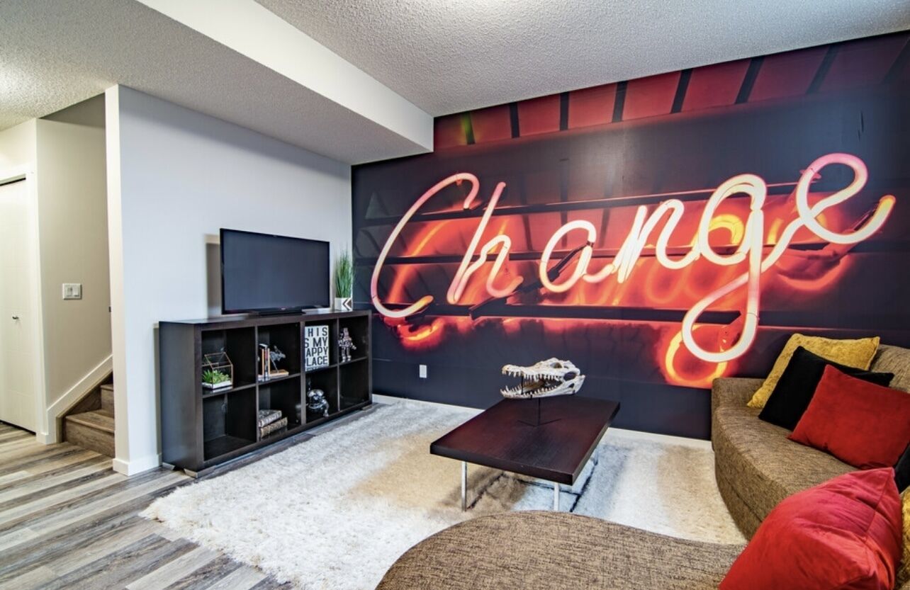 Entire Luxury Basement Suite In Liberty Landing. - Red Deer