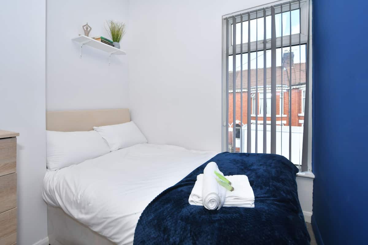 Quarto casal, banheiro compartilhado | 1 quarto