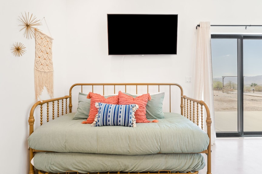 New Listing! Outdoor Grill~hammocks~firepit - Joshua Tree, CA