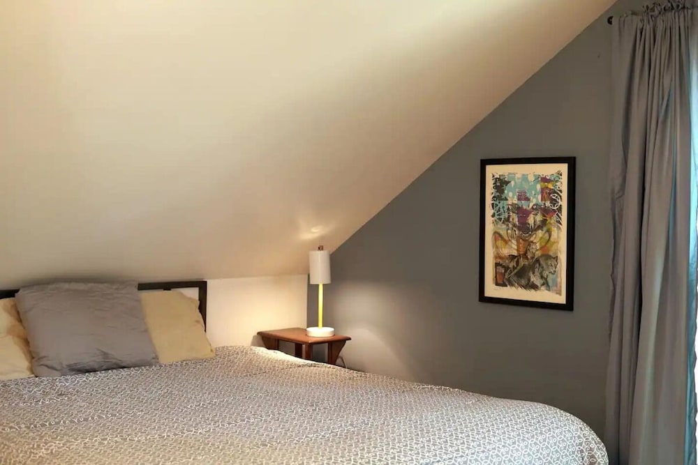 Adorable Newly Built 1-bedroom Guesthouse With Sauna - Minnesota