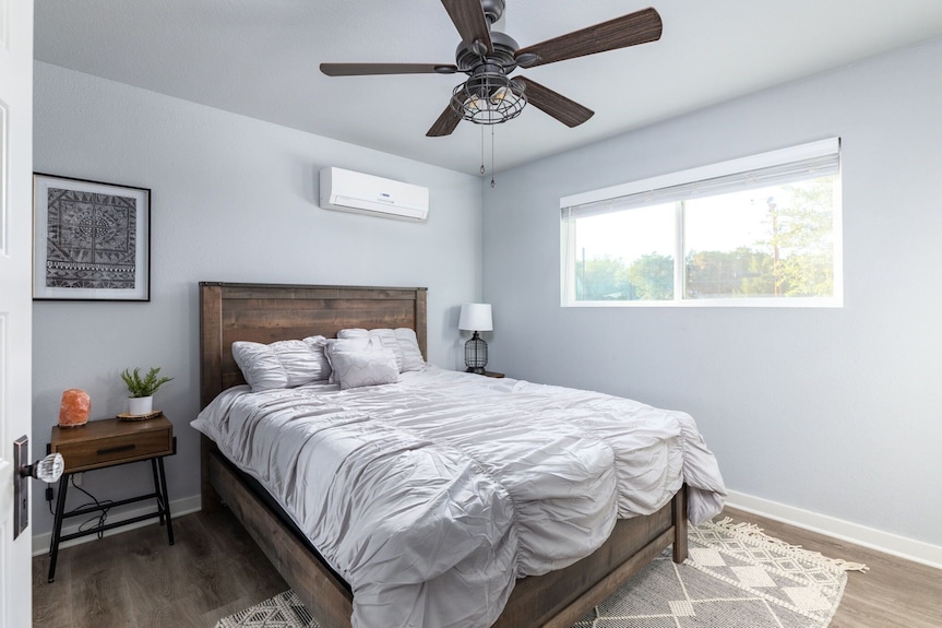 Newly Built Deer Retreat In The Texas Hill Country - Medina Lake, TX