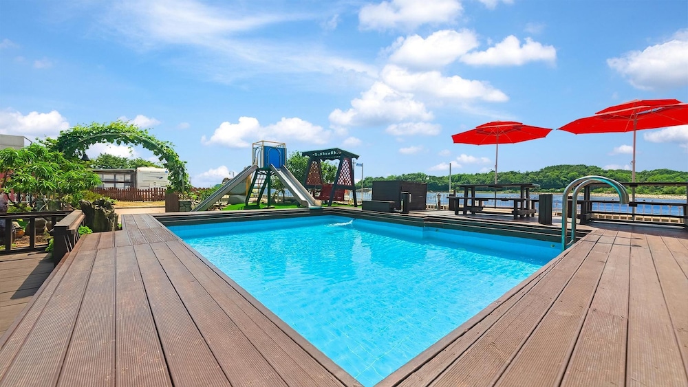 Daebudo Dekapo Pension - Hwaseong-si