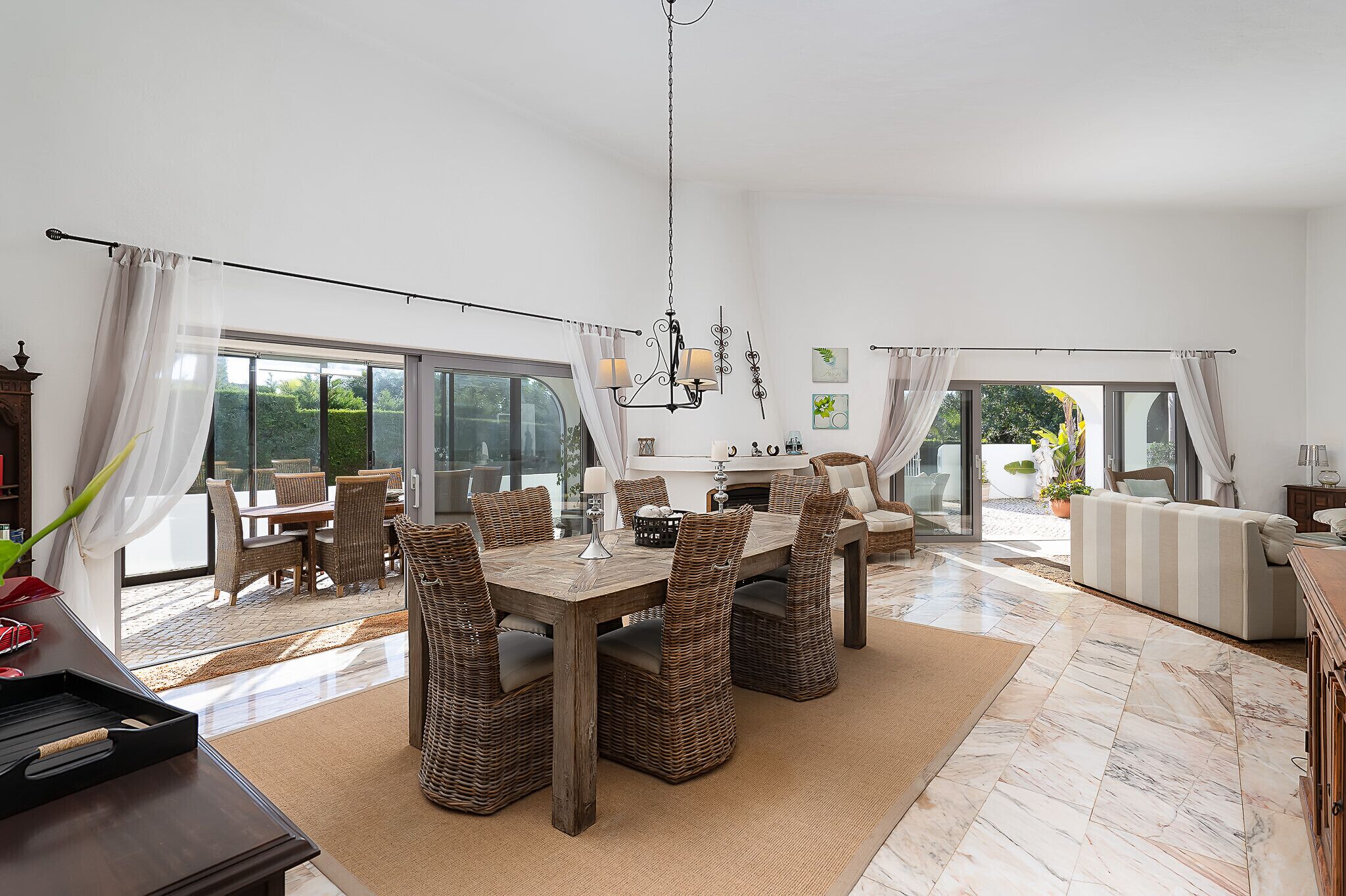 Casa Blanca, 3 Bedroom Villa With Air Conditioning And Private Pool - Carvoeiro