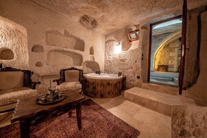 Suite Deluxe | Roupa de alta qualidade, minibar com produtos grátis 