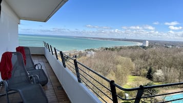Apartamento Deluxe, 1 quarto, casa de banho privativa, vista para o mar (Herrlicher Meerblick) | Varanda