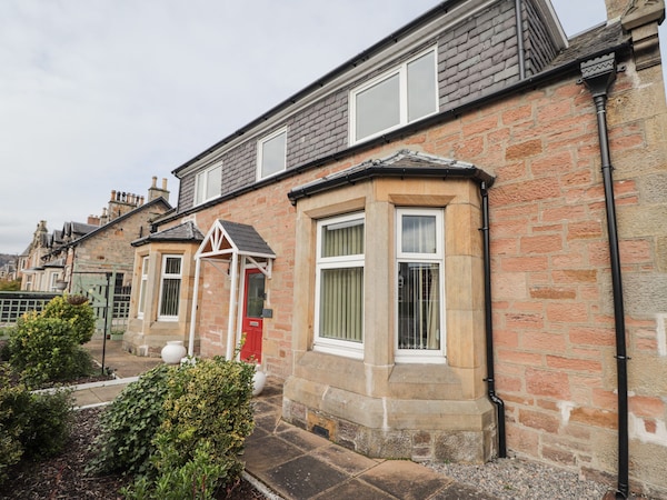 16 Fairfield Road - Inverness