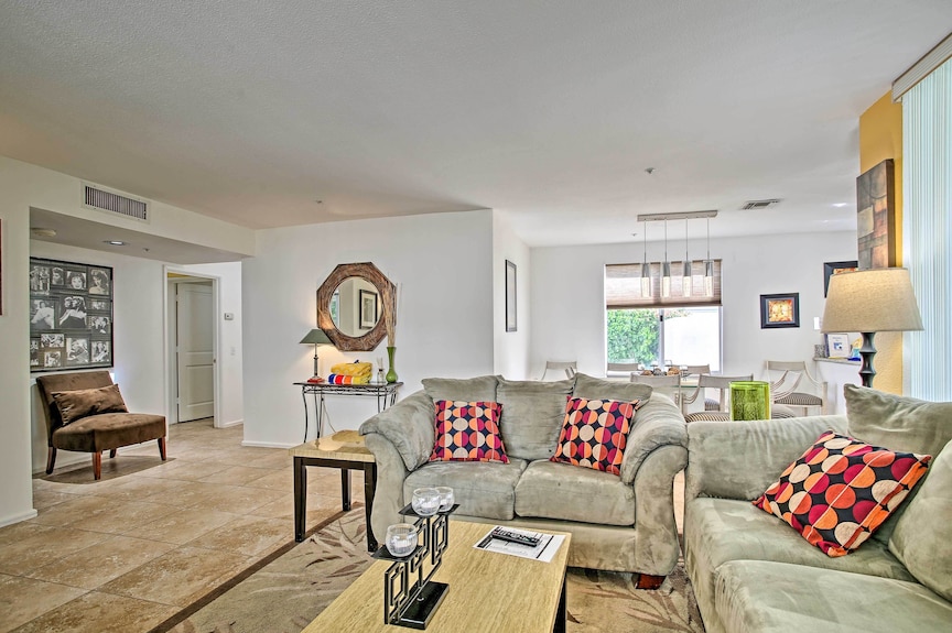 Nice Poolside Villa In Cathedral City - Palm Springs, CA