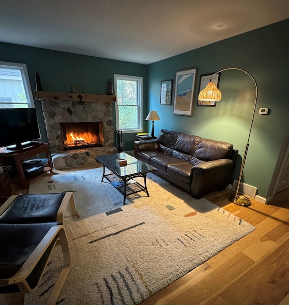 Close To Downtown Leland, Fishtown, Vans Beach. Hot Tub. - Leland, MI