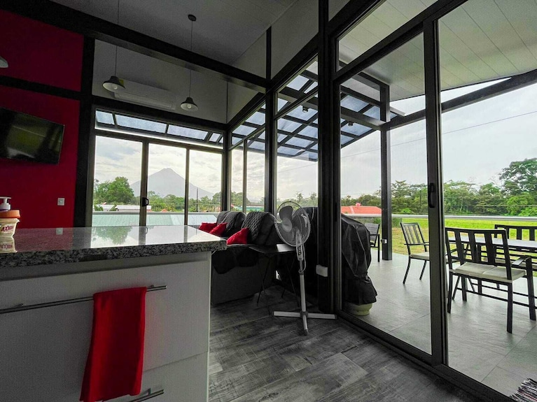 Brisas Del Volcan Bnb - La Fortuna