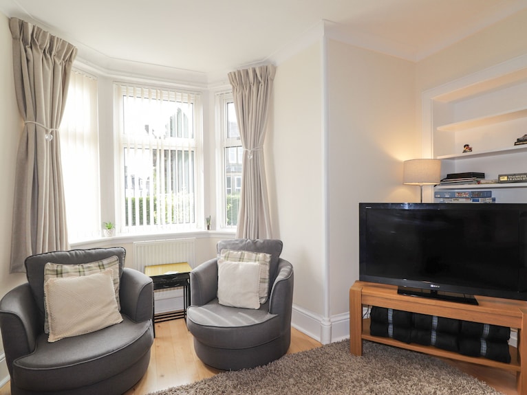 Ballinreich, Family Friendly, With A Garden In Inverness - Loch Ness