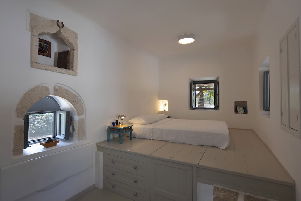 Secret Garden Cottage - Serene & Private - Grecia
