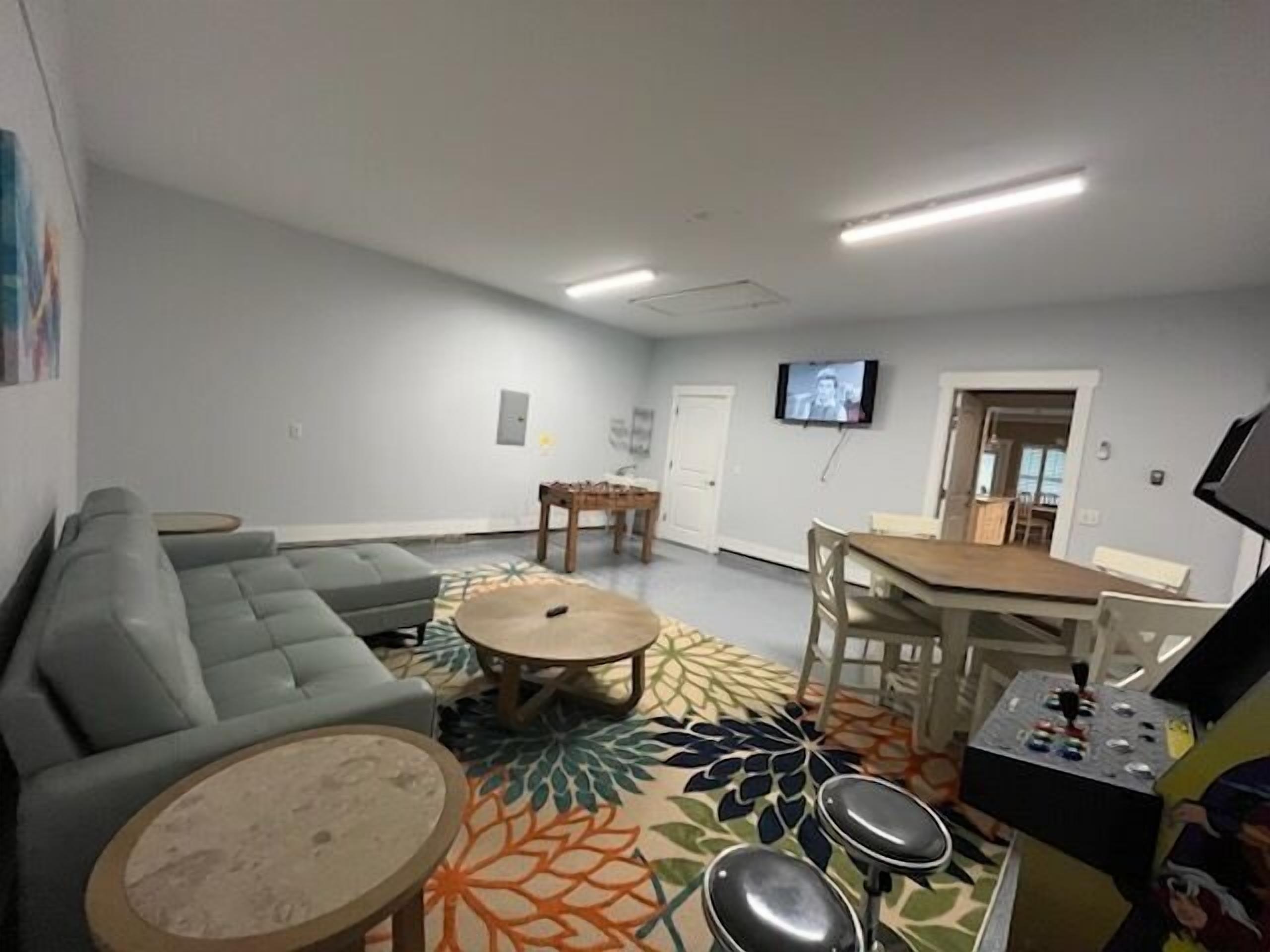 Dog Friendly Vacation Just 2 Blocks From The Beach! 14+ & 21+ Day Discounts! - Laguna Beach, FL