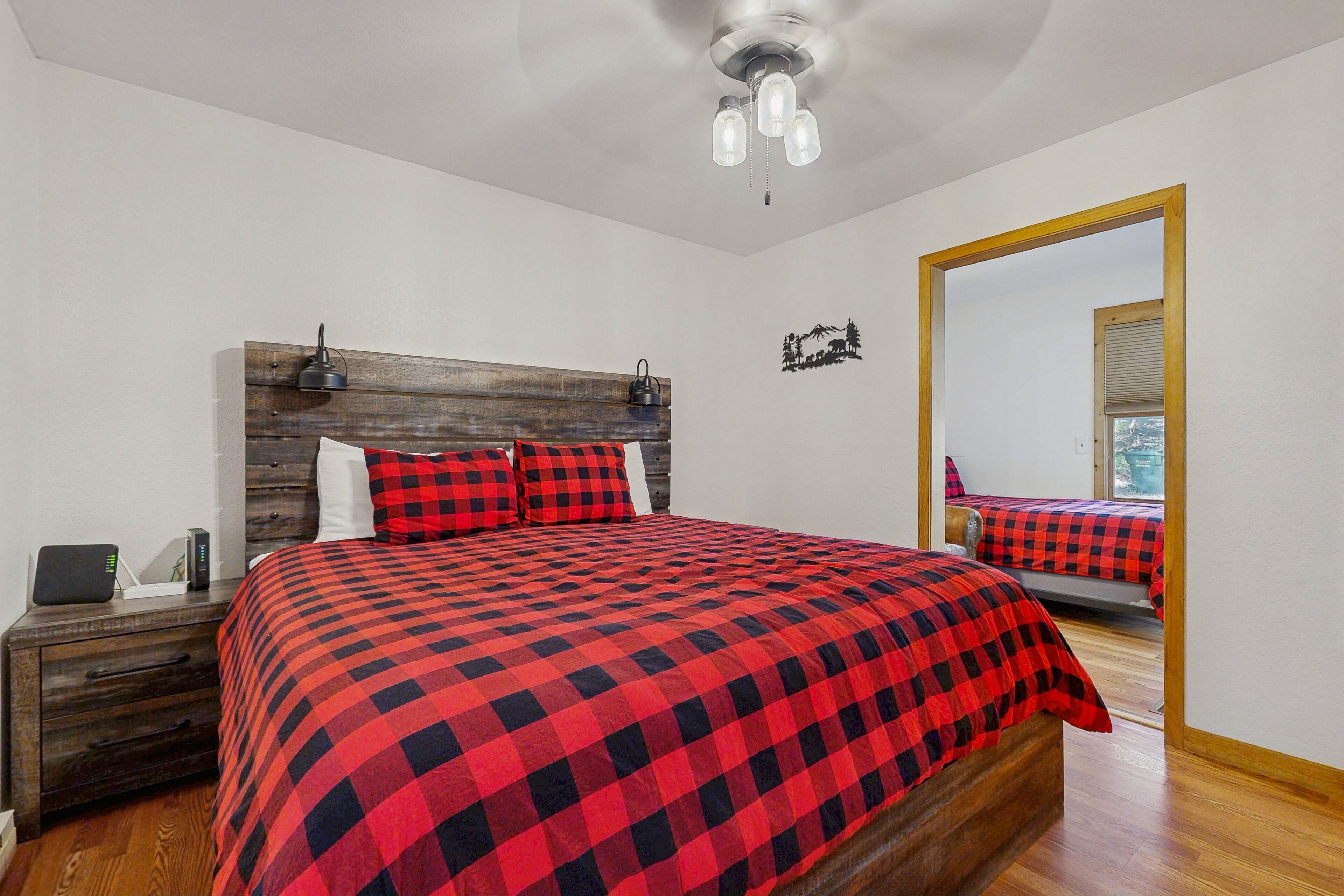 Modern, Dog-friendly Cabin With Amazing Porch, Fireplace, Central Ac & W/d - Cherokee, NC