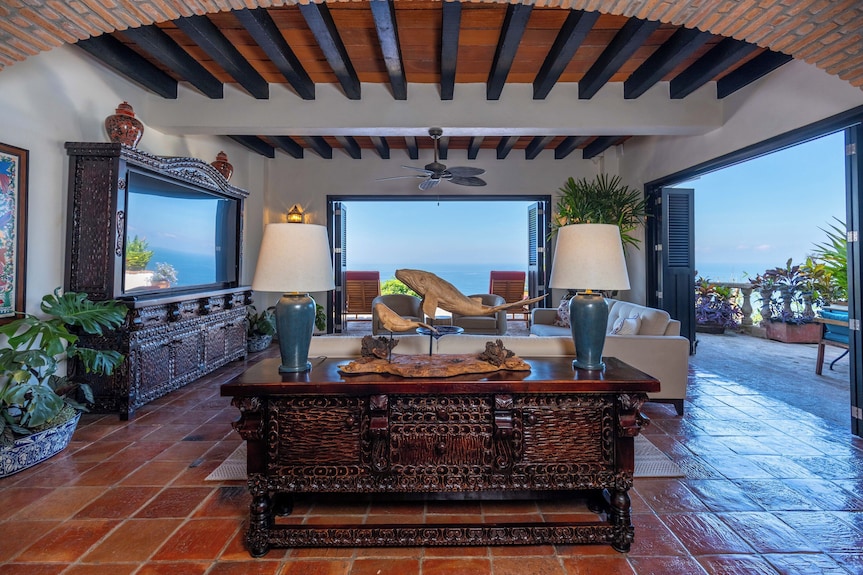 Luxury Hacienda-style Villa With Extraordinary Ocean Views - Puerto Vallarta
