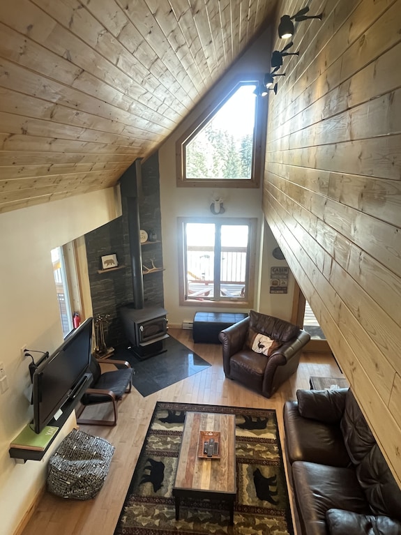 Stewart Family Cabin By Face Lake - British Columbia