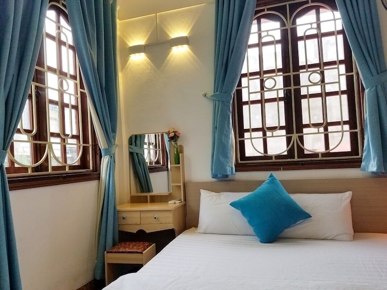 Hanowood Homestay - Two Balcony - Hanoi