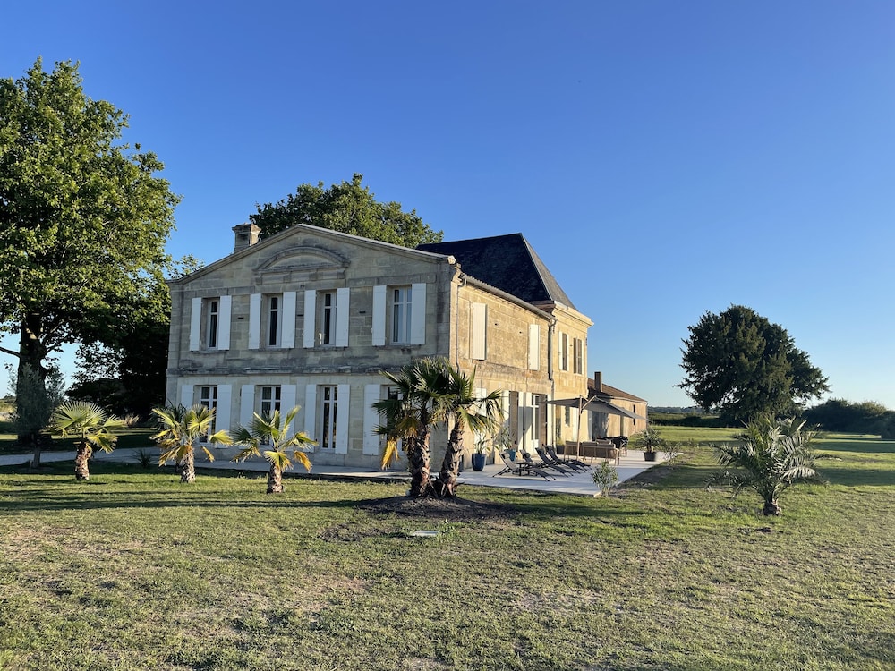 Château De Neyran Maison D'hôtes & Spa - Soulac-sur-Mer
