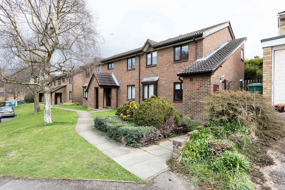 Park View Garden Apartment - Redhill