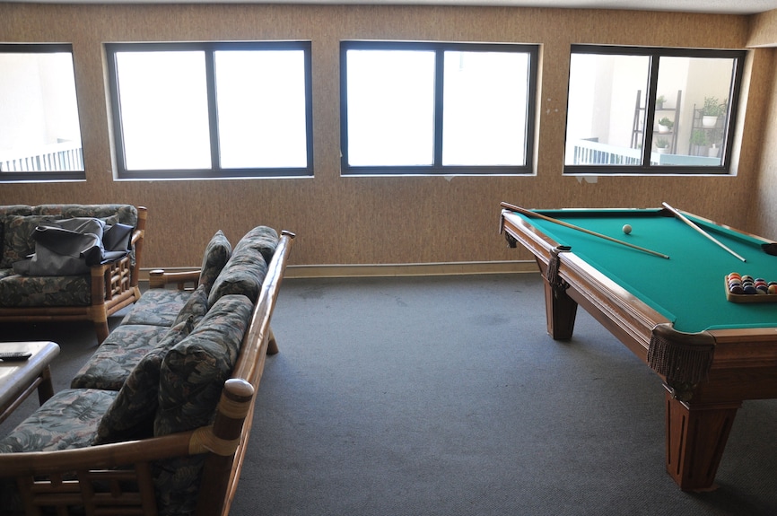 Oceanfront 8th Floor - Beach Gear Included - Walking Distance To Main Street - North Myrtle Beach, SC