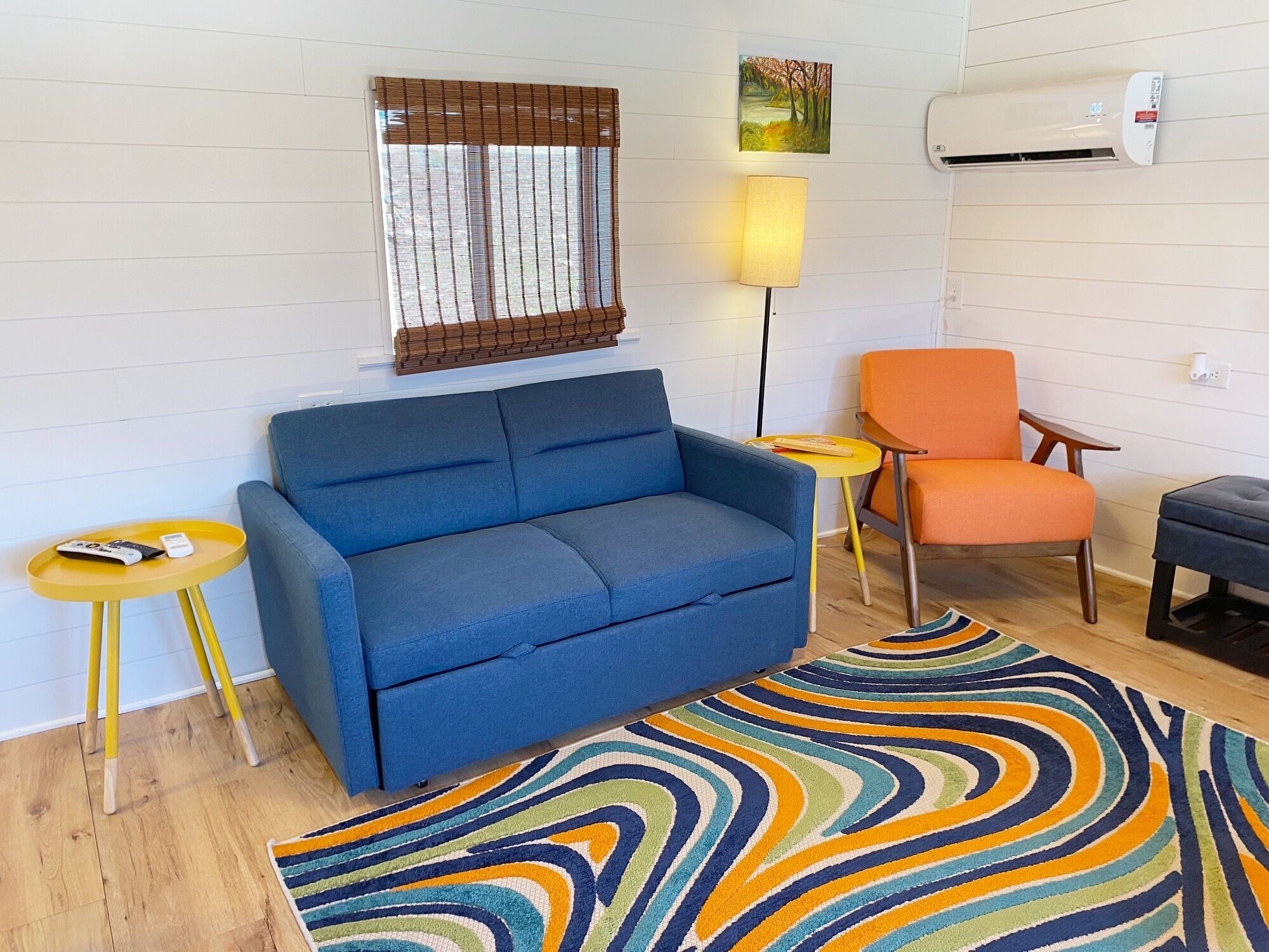 Renovated Lakeside Cabin With Pool & Resort Amenities! - Camdenton, MO