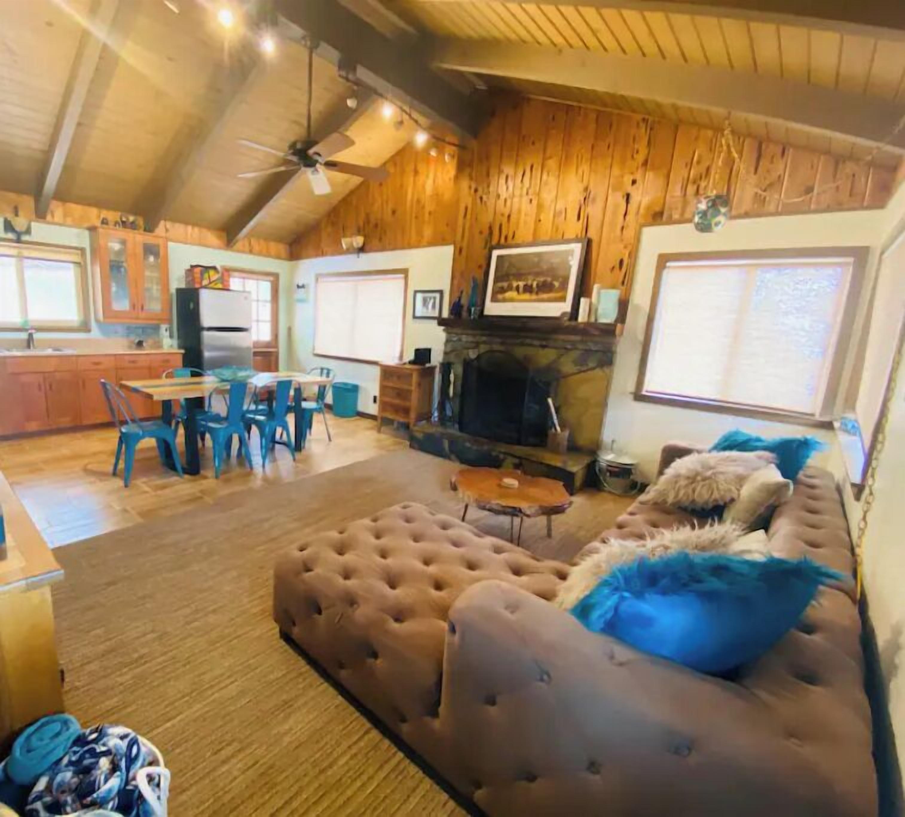 Relax With Spectacular Views @ Bear Dance Cabin - Running Springs, CA